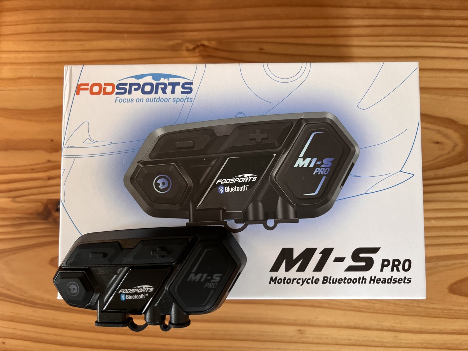 FODSPORTS M1-S Proレビュー | 1万円以下で購入できるおすすめバイクインカム - リタのバイクライフ